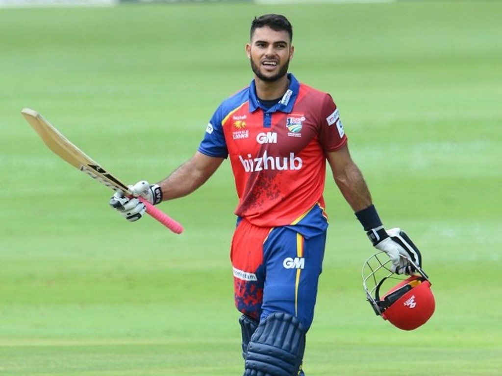 Reeza Hendricks Wife, Height, Age, Teams, Stats, Jersey Number - India ...